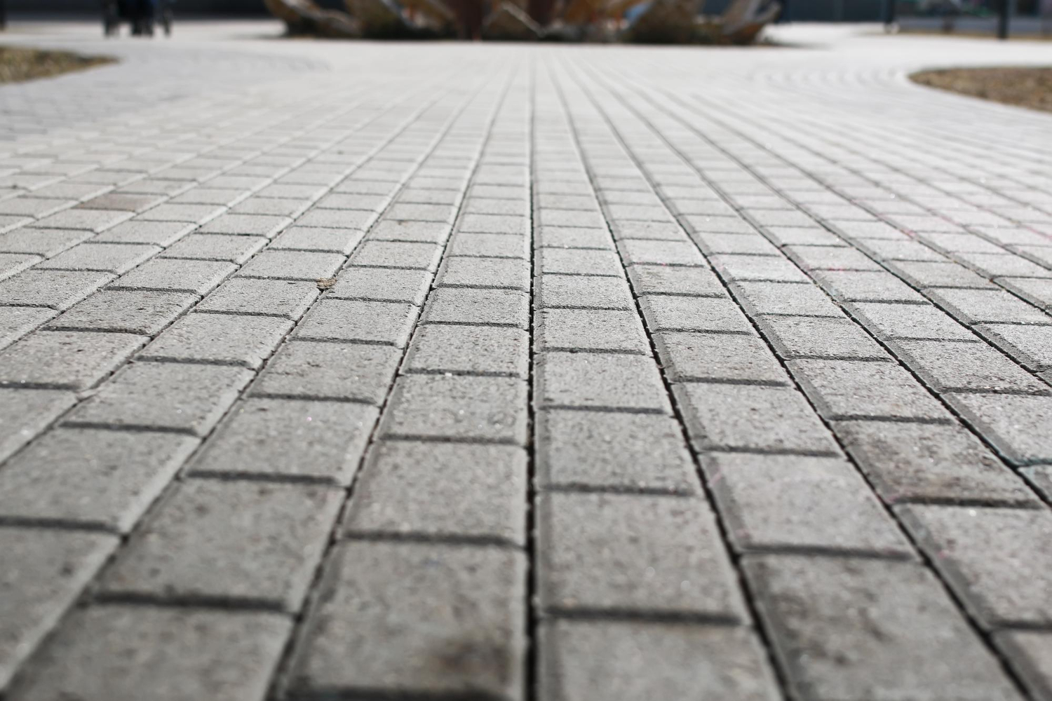 The Benefits of Sanding and Sealing Your Outside Tile